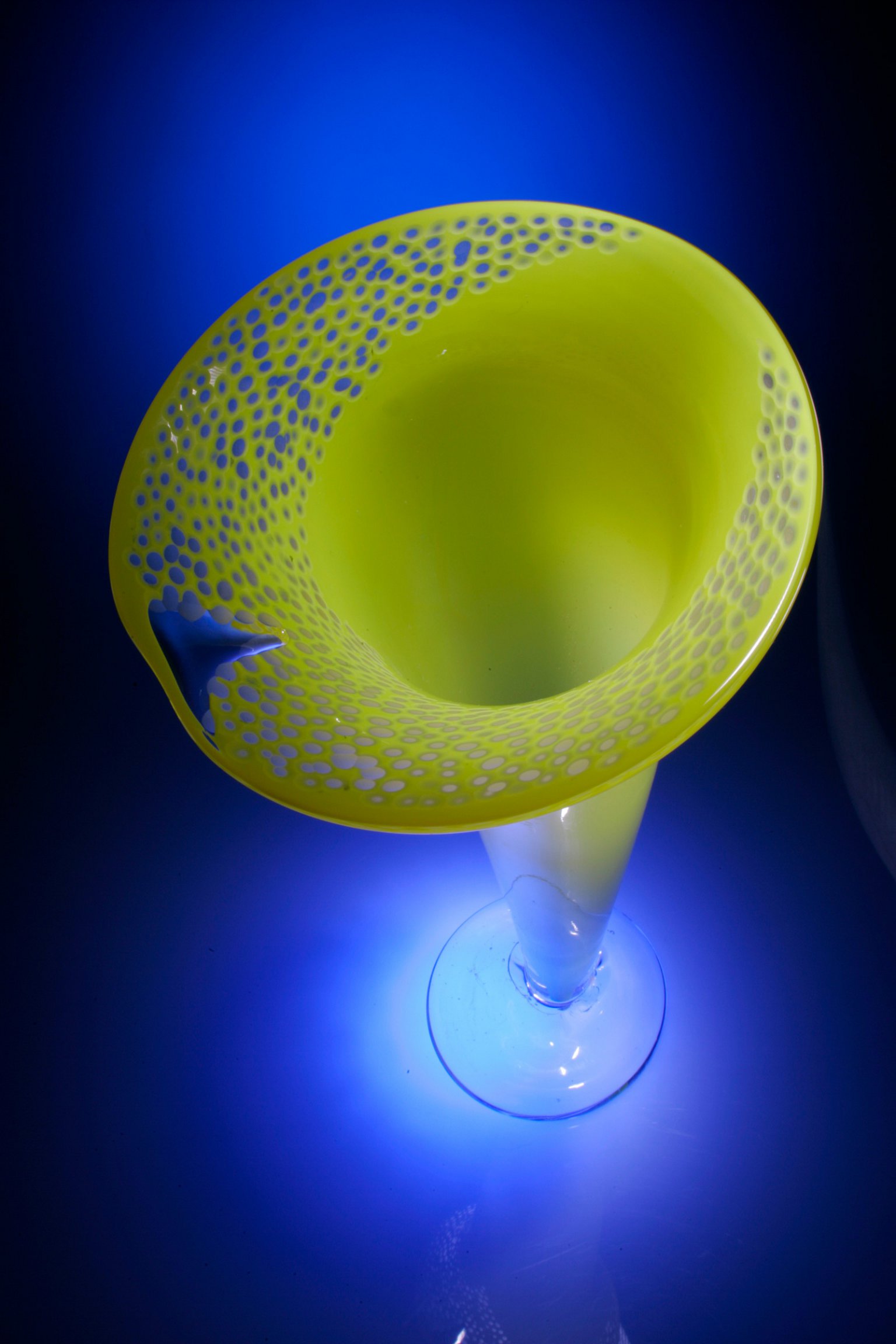 Contemporary Glass Photography - Simon Bruntnell Photography